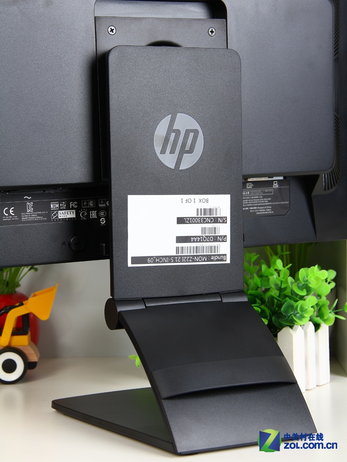 标配IPS面板! 惠普工作站液晶Z22i赏析_HP Z22i_液晶显示器新闻-中关村在线