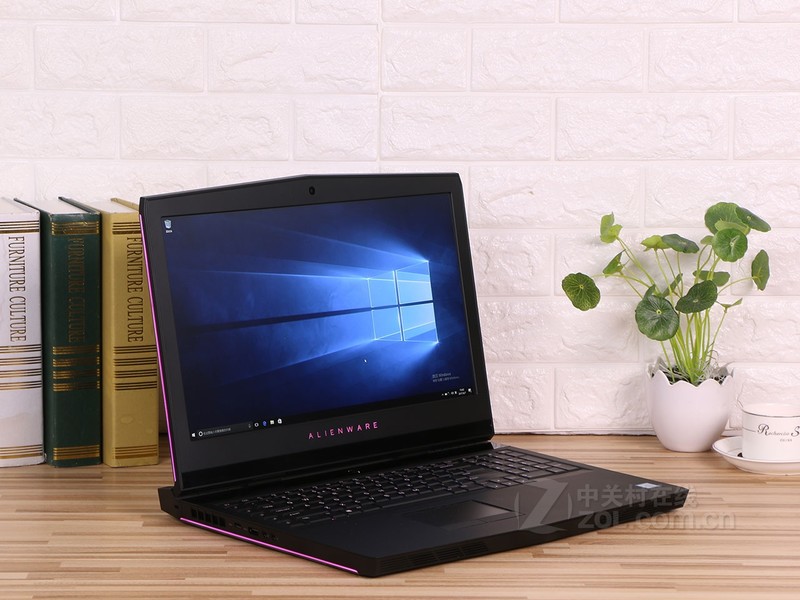 【外星人 17（R4）和外星人 17（R5）哪个好】Alienware 17(ALW17C-D3748S)和Alienware 17 ...