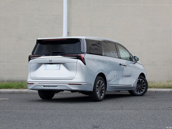 别克GL8 2025款 陆尊 智享版报价_参数_图片_点评_别克汽车-ZOL中关村在线