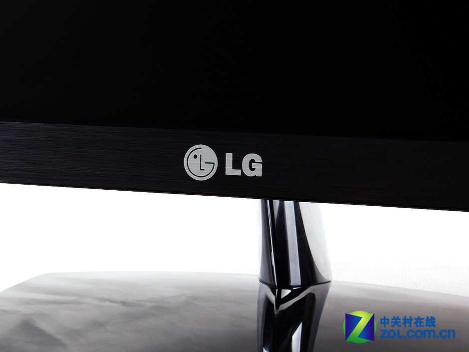 【图】HDMI+LED LG超薄23液晶E2351抢先赏析 第6页-ZOL液晶显示器