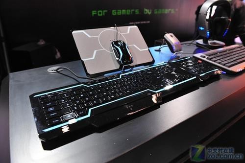 超炫背光设计 Razer TRON游戏键盘简评_Razer 创战纪键盘_键鼠评测-中关村在线
